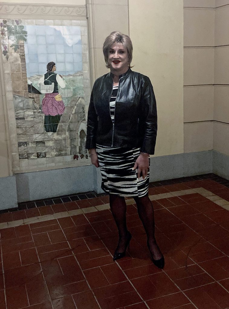 Crossdressing clubs are still around mine met last weekend.